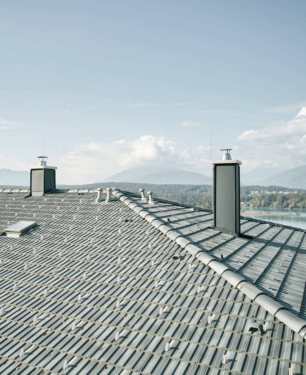 Structa Dachplatte – Innovative Faserzementlösung | Swisspearl - Swisspearl