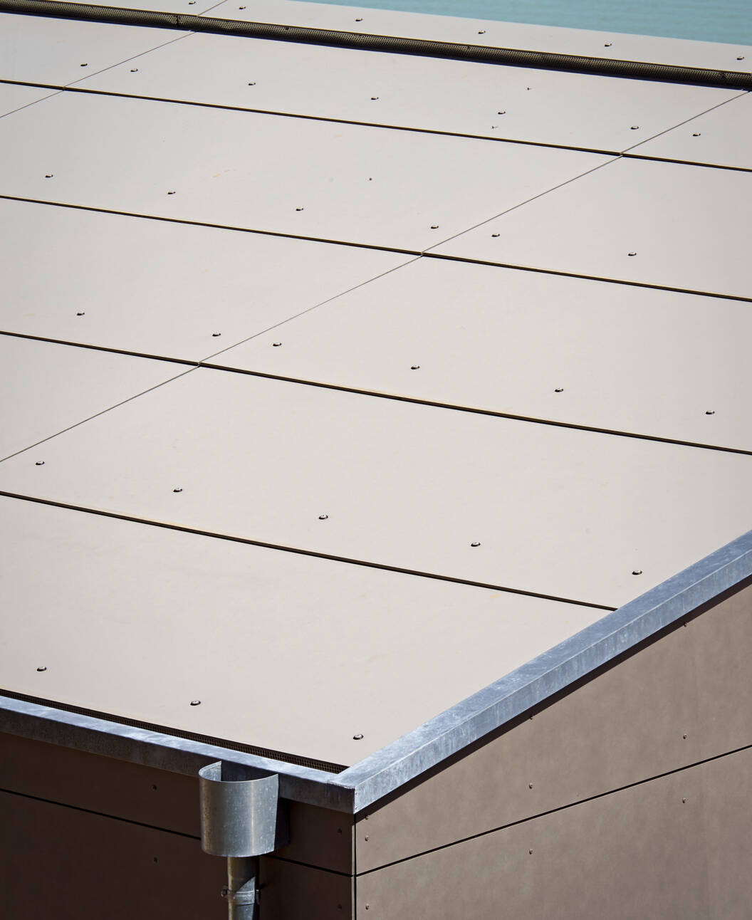 Structa Dachplatte – Innovative Faserzementlösung | Swisspearl - Swisspearl