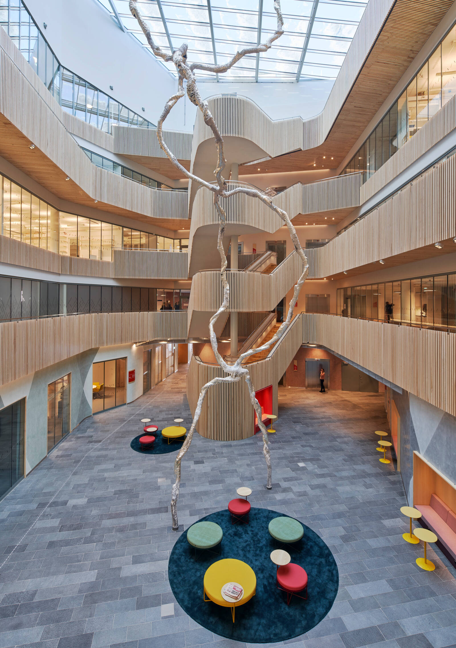 Laboratories and Office Building Hubben - Swisspearl