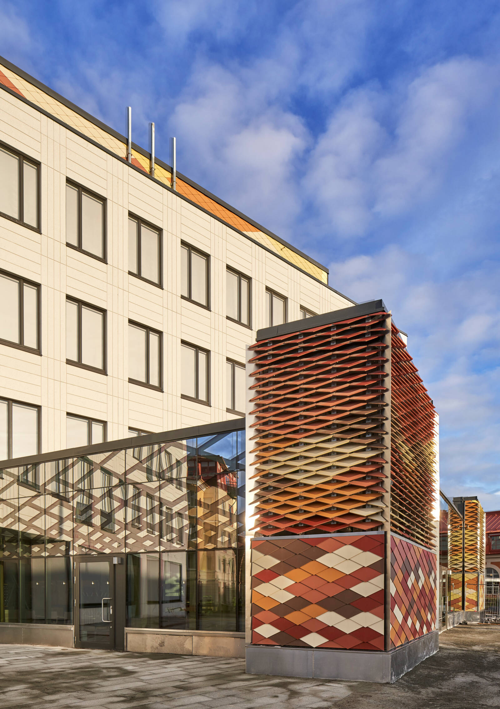 Laboratories and Office Building Hubben - Swisspearl